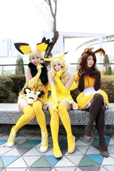 Cute Girls In Pokemon Cosplays 43 Pics Picture 39