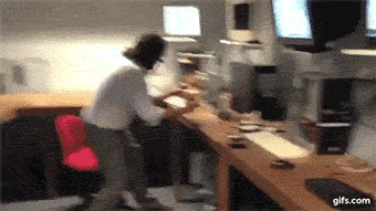 15 People Having A Really Bad Day At Work (15 gifs) - Picture #9 ...
