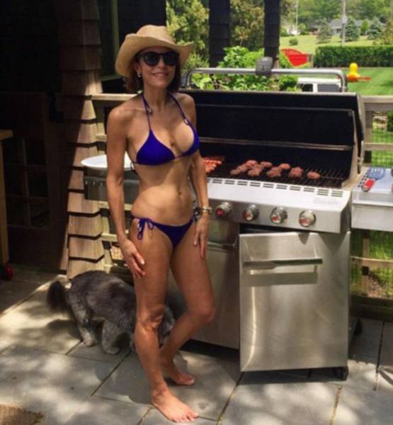 Beautiful Girls And Grill Is The Perfect Combination 38 Pics