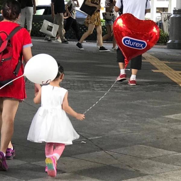 Guy Documents Hilarious Shanghai Street Fashion, And Citizens Have No ...