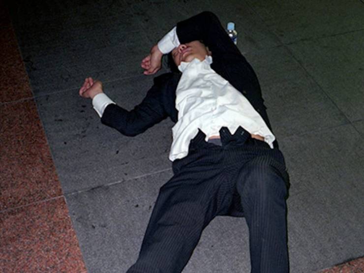 Japanese Businessmen Sleeping On The Streets Are A Testament To Japan’s ...