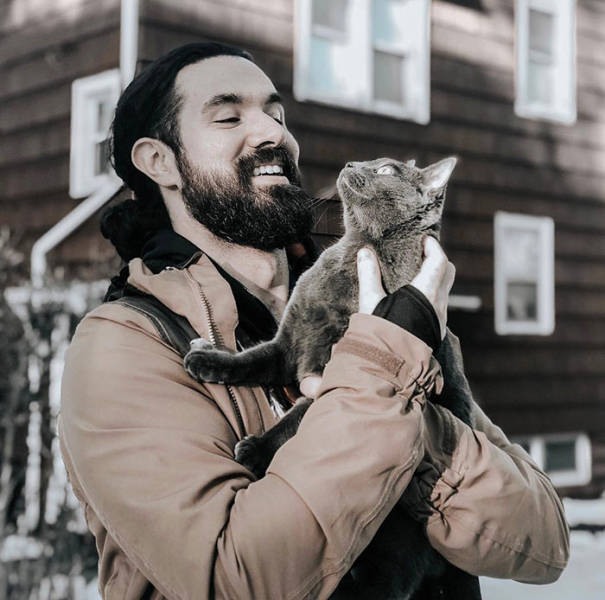 Cats Love Men Just As Much As They Love Women. And The Feeling Is ...