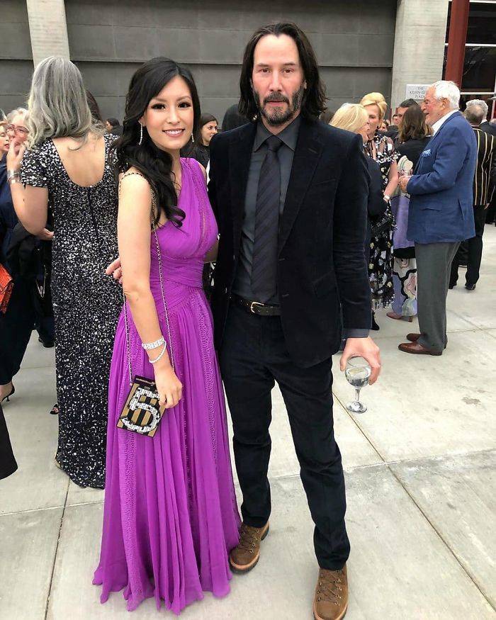 Keanu Reeves And His Hover Hands (8 pics) - Izismile.com