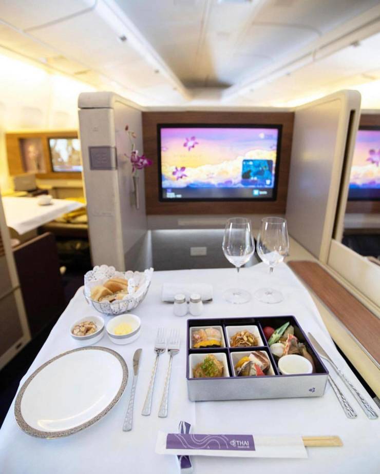 Economy Class Food Vs. First Class Food (38 pics) - Izismile.com