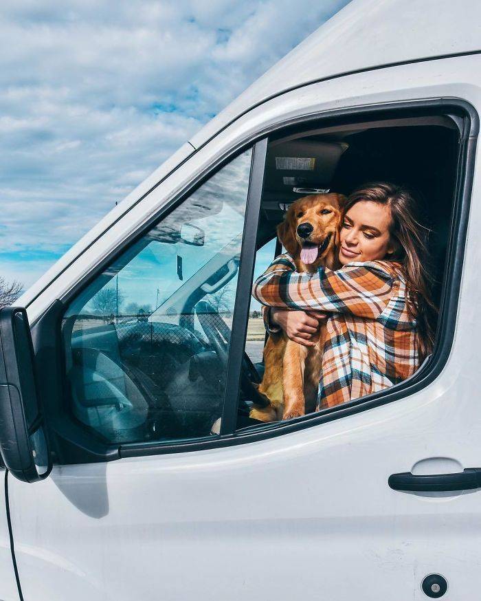 Girl Transforms Her Life To Travel With Her Dog And Live In A Van (22 ...