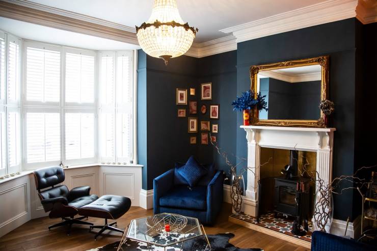 Couple Buys An Old $500 Thousand House, Turns It Into A $1.3 Million ...