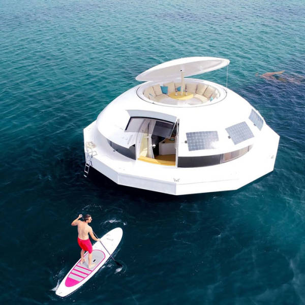 You Can Both Live And Sail Inside This Floating Pod! (9 PICS ...