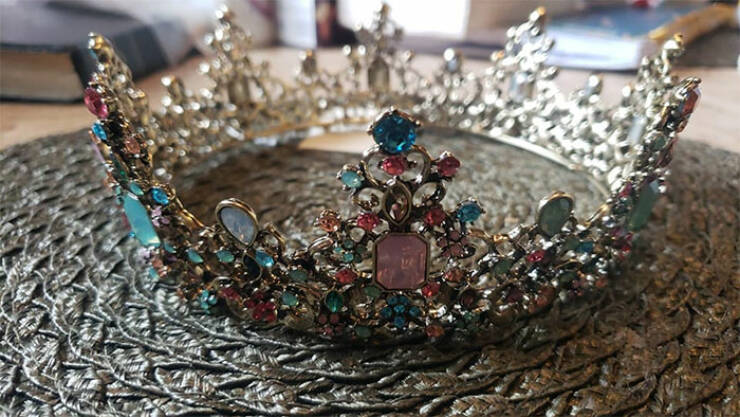 Thrift Treasures: The Most Unusual Finds From Secondhand Shops (37 PICS ...