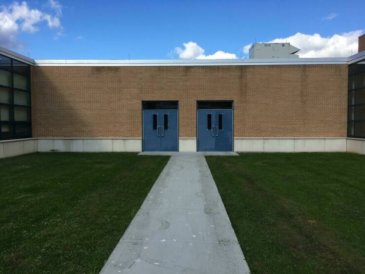 Between Worlds: Capturing The Surreal Beauty Of Liminal Spaces (30 PICS ...