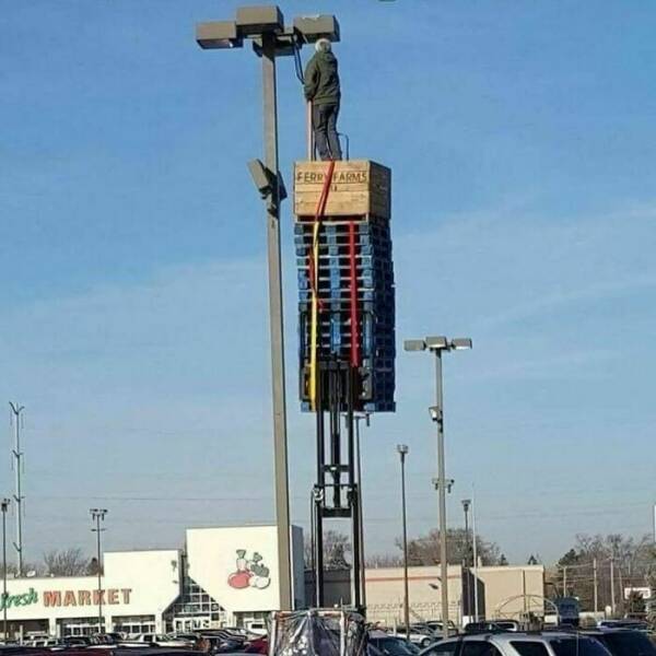 Construction Fails: Workers' Attempts To Take Shortcuts Gone Wrong (30 ...