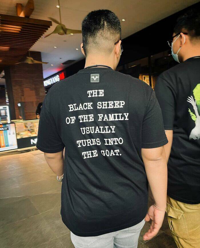 Bold And Bizarre: Questionable Shirts That Will Make You Laugh (46 PICS ...