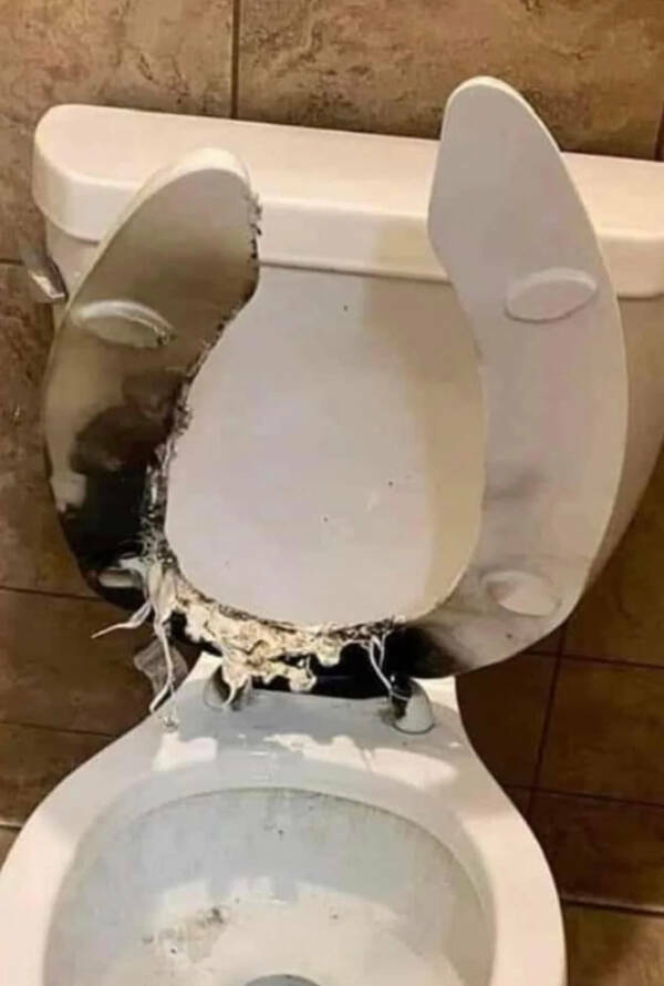 Unsettling Snaps: Cursed Images That Leave You Feeling Uneasy (46 PICS ...