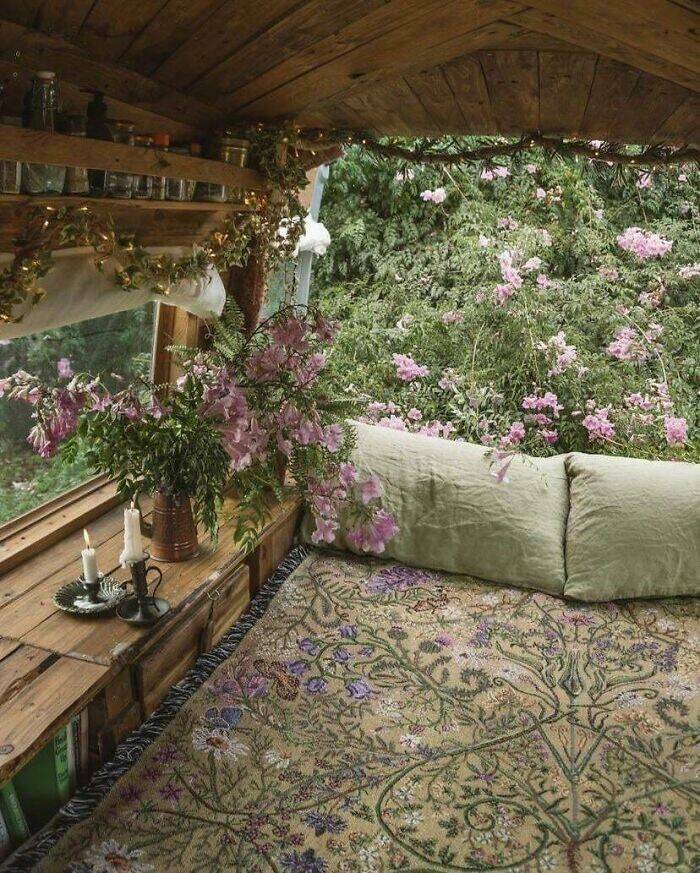 Grandma Meets Hip: Beautiful Illustrations Of Contemporary Cottagecore ...