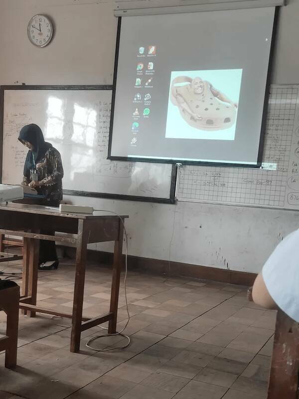 Desktop Delights: Witty Wallpapers For A Fun Workday (18 PICS ...