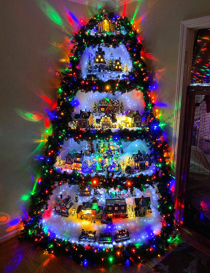 Creative Festive Genius: Applause-Worthy Christmas Tree Innovations (50 ...