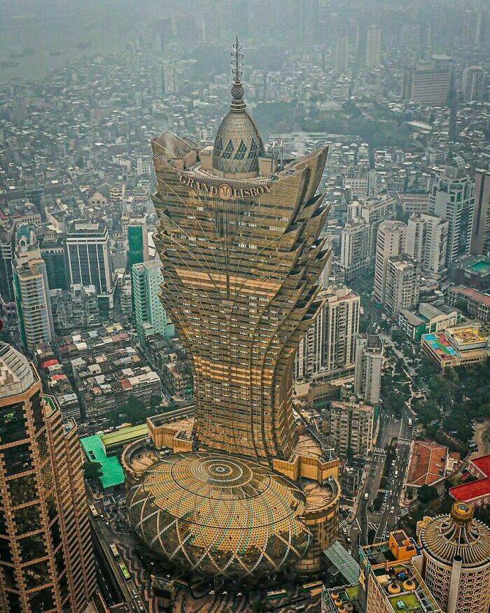 Sinister Structures That Look Perfect For A Supervillain Lair (52 PICS ...