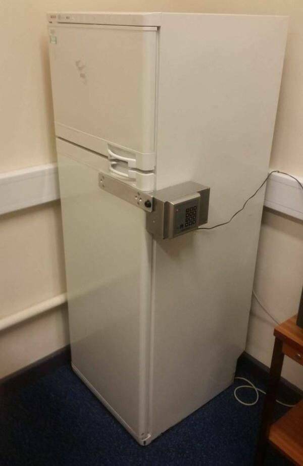 Surviving Work, One Task At A Time. (32 PICS + 4 GIFS) - Izismile.com