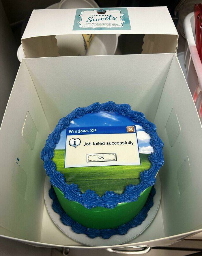 Coworkers Who Turned The Office into A Comedy Show (42 PICS) - Izismile.com