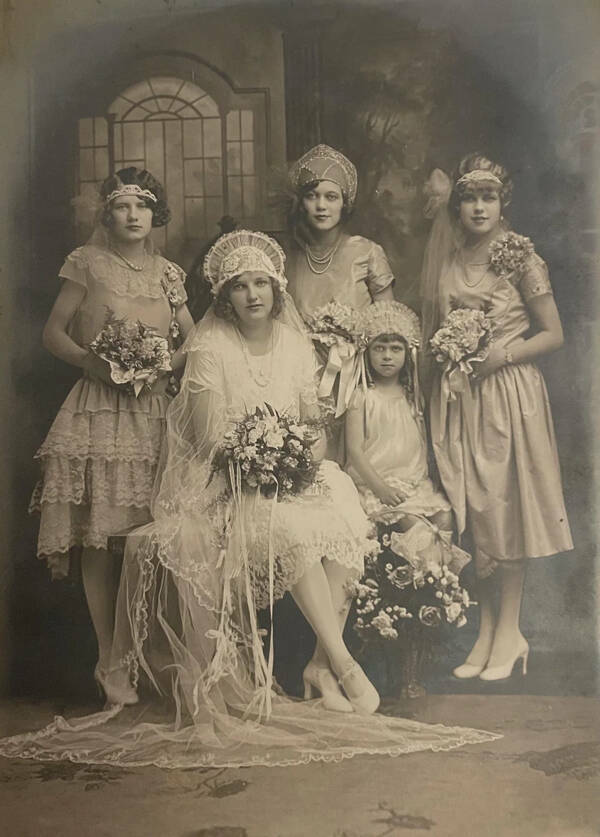 Vintage Photos That Offer A Fascinating Window Into The Past (32 PICS ...