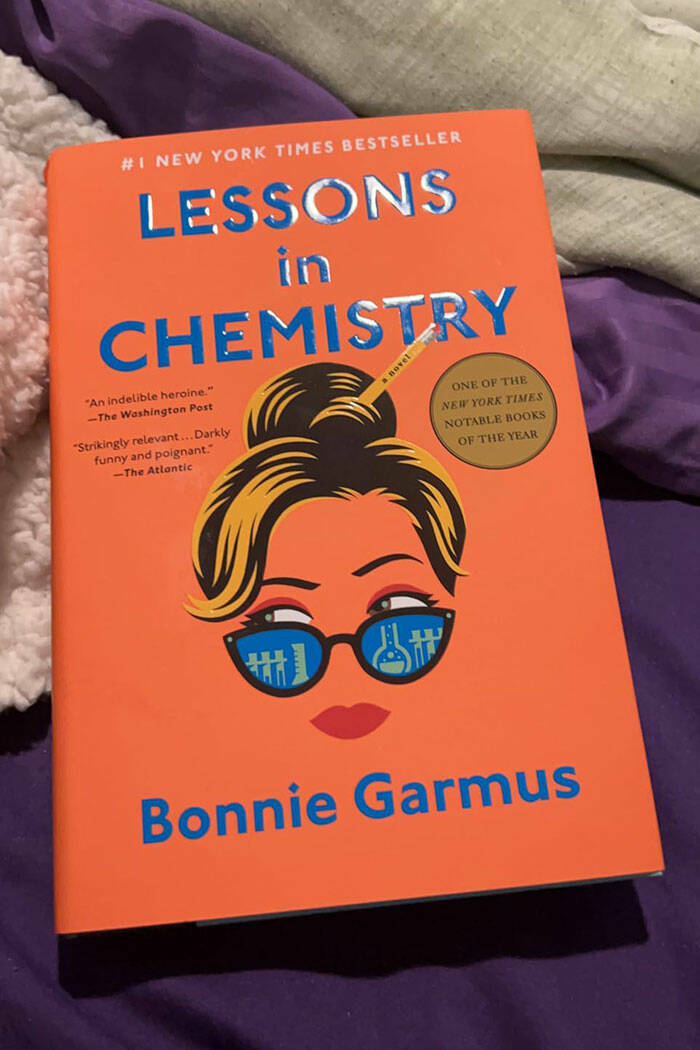 Moments When People Read a Book and Were Left Speechless (20 PICS ...