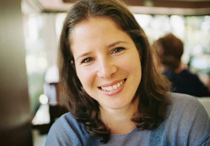 Simple Acts of Kindness and Humility That Instantly Boost Charm (31 ...