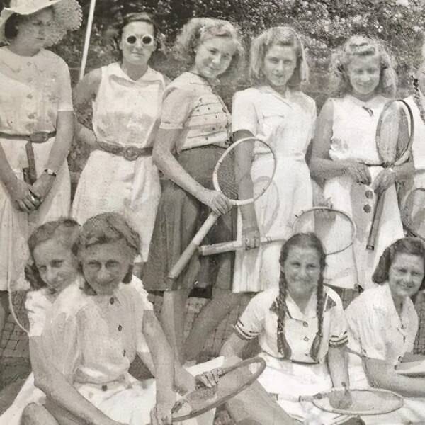 Timeless Photos with Stories That Echo Through History (44 PICS ...