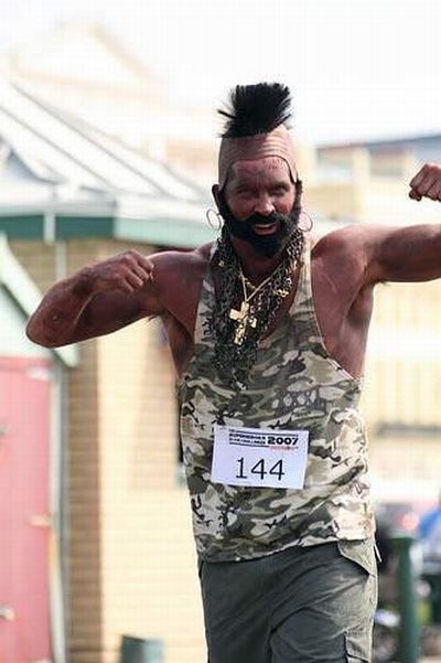 The most hilarious costume race ever (20 pics) - Izismile.com