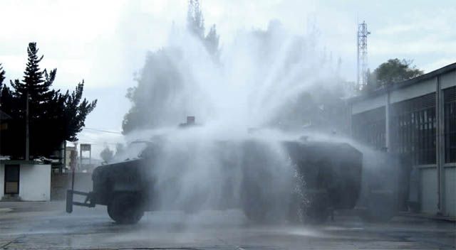 Riot Vehicle with Water Cannon - used in Colombia (12 pics) - Izismile.com
