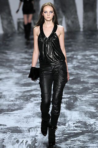 Extravagant and "gothic fashion show” (40 pics) - Izismile.com