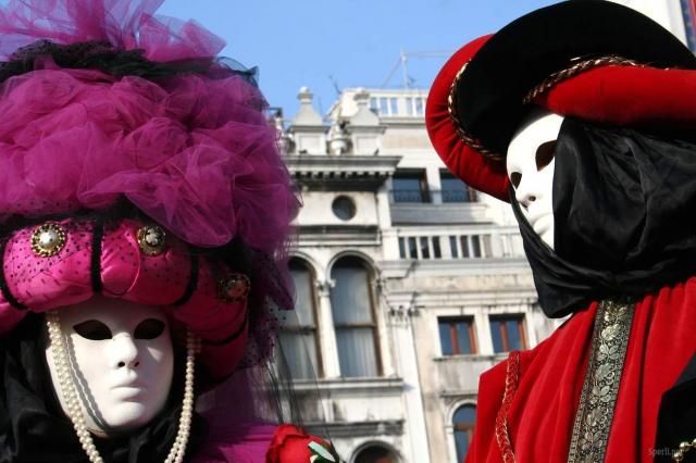 Nice collection of venetian masks (37 pics) - Izismile.com