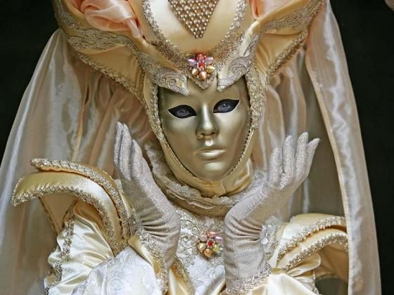 Nice collection of venetian masks (37 pics) - Izismile.com