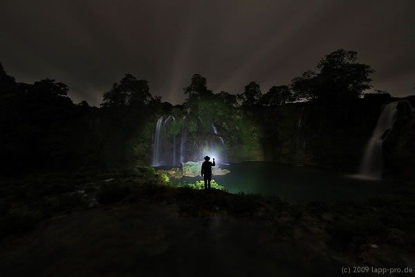 Amazing light paintings (35 pics) - Izismile.com