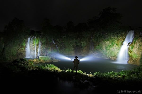 Amazing light paintings (35 pics) - Izismile.com