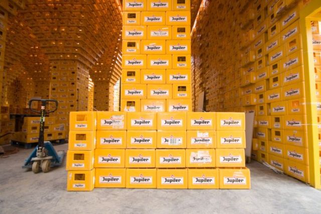 Impressive empty beer boxes construction (20 pics) - Izismile.com