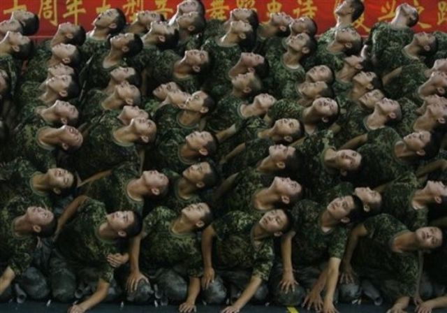 Funny Chinese soldiers (12 pics) - Izismile.com