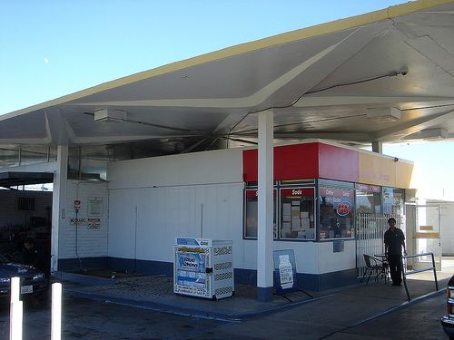 The most creative American gas stations (15 pics) - Izismile.com