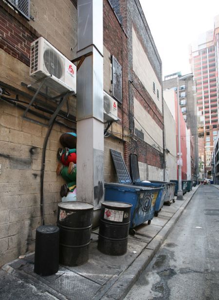 Interesting street art project from Willi Dorner (12 pics) - Izismile.com