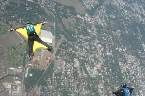 Base jumpers (32 pics) - Izismile.com