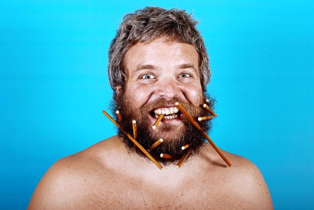 It’s not easy to eat with a beard ;) (9 pics) - Izismile.com