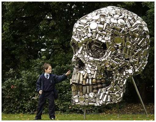 Scull sculpture made out of kitchen utensils (6 pics) - Izismile.com