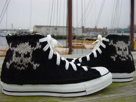 Hand-knitted shoes (7 pics) - Izismile.com