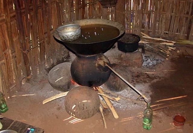 Home distillation apparatus from around the world (27 pics) - Izismile.com