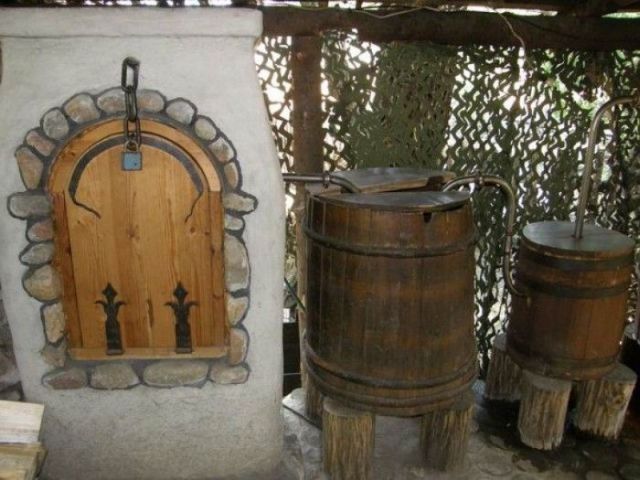 Home distillation apparatus from around the world (27 pics) - Izismile.com