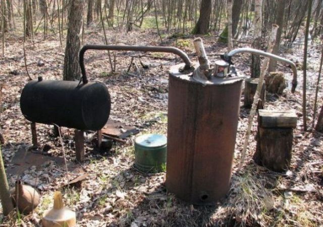 Home distillation apparatus from around the world (27 pics) - Izismile.com