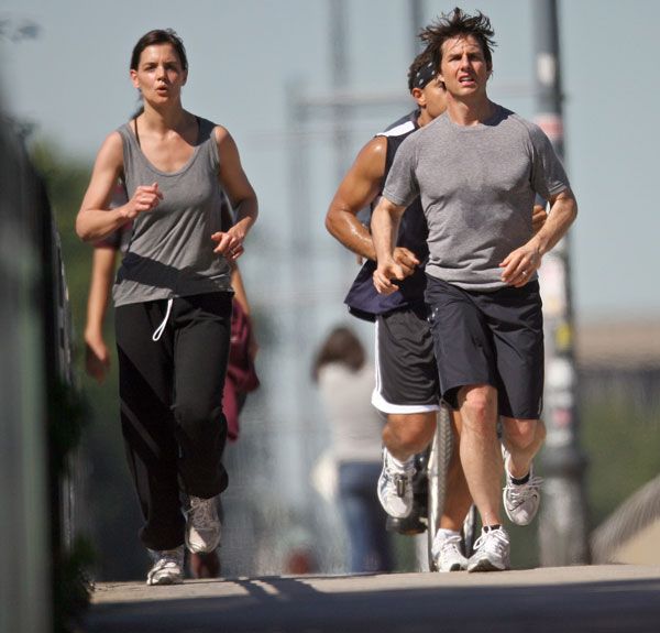 Tom and Katie jogging out together (7 pics) - Izismile.com