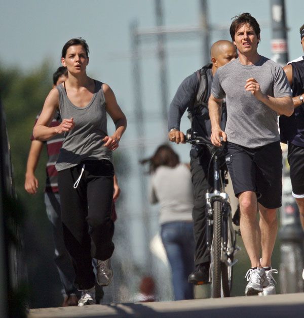 Tom and Katie jogging out together (7 pics) - Izismile.com