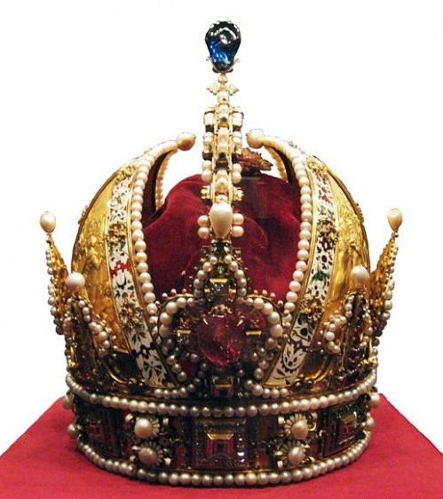 Royal crowns and tiaras (47 pics) - Izismile.com