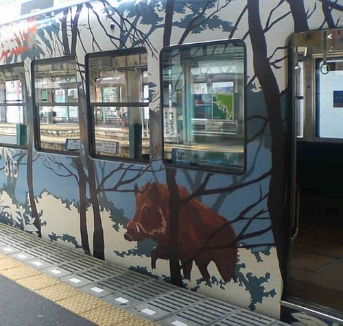 Japanese painted train wagons (33 pics) - Izismile.com