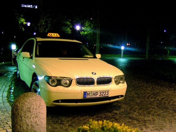 Pimped taxi cabs all over the world (17 pics) - Izismile.com