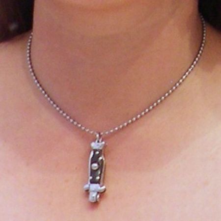 Real working mini switchblade knife (5 pics) - Izismile.com